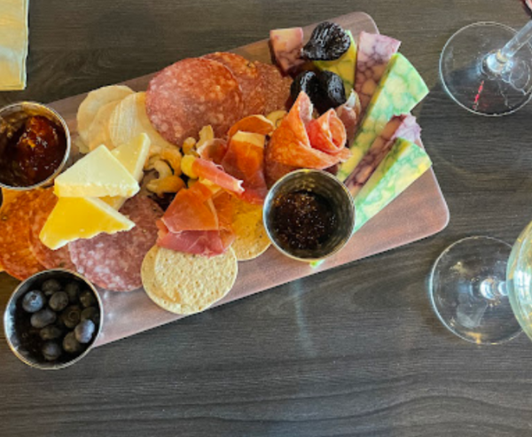 Wineot - Wine Bar and Craft Beers - Wineot Wine Bistro